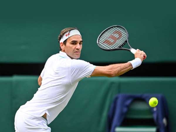 Roger Federer set to play Swiss Indoors in October