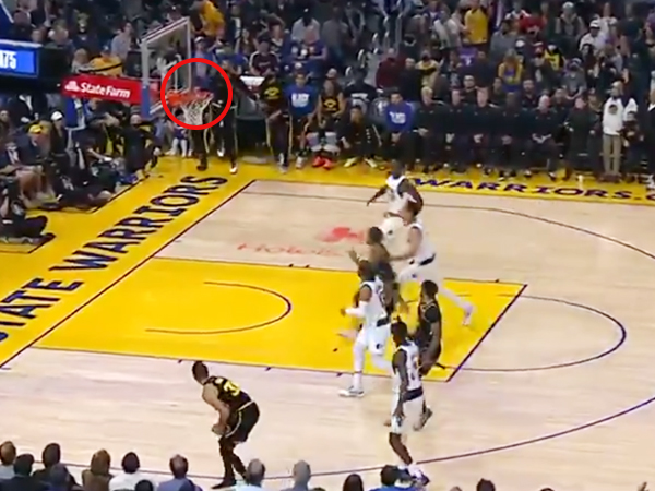 Steph Curry hit a falling and contested three-pointer on a fastbreak