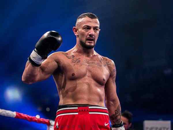 German boxer Musa Yamak dies of heart attack during fight