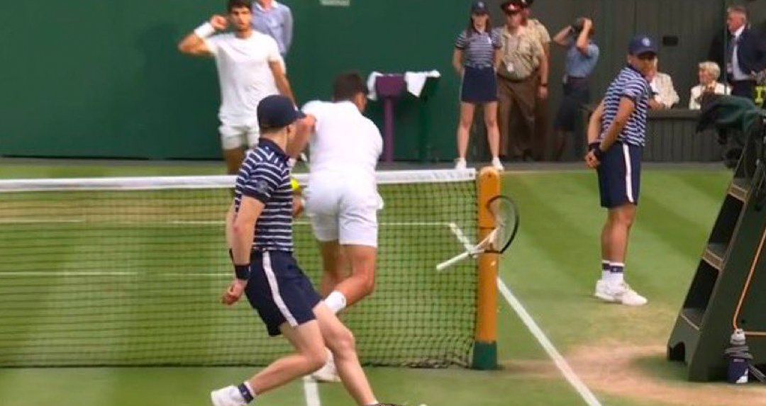 Novak Djokovic injury | Djokovic smashes racket | Djokovic wrist injury ...