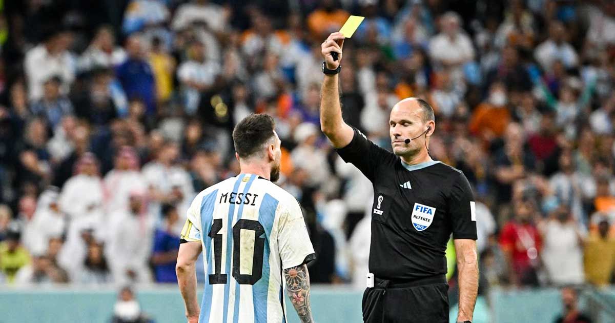 Lionel Messi angry on referee Antonio Lahouz | Antonio Lahoz Controversy